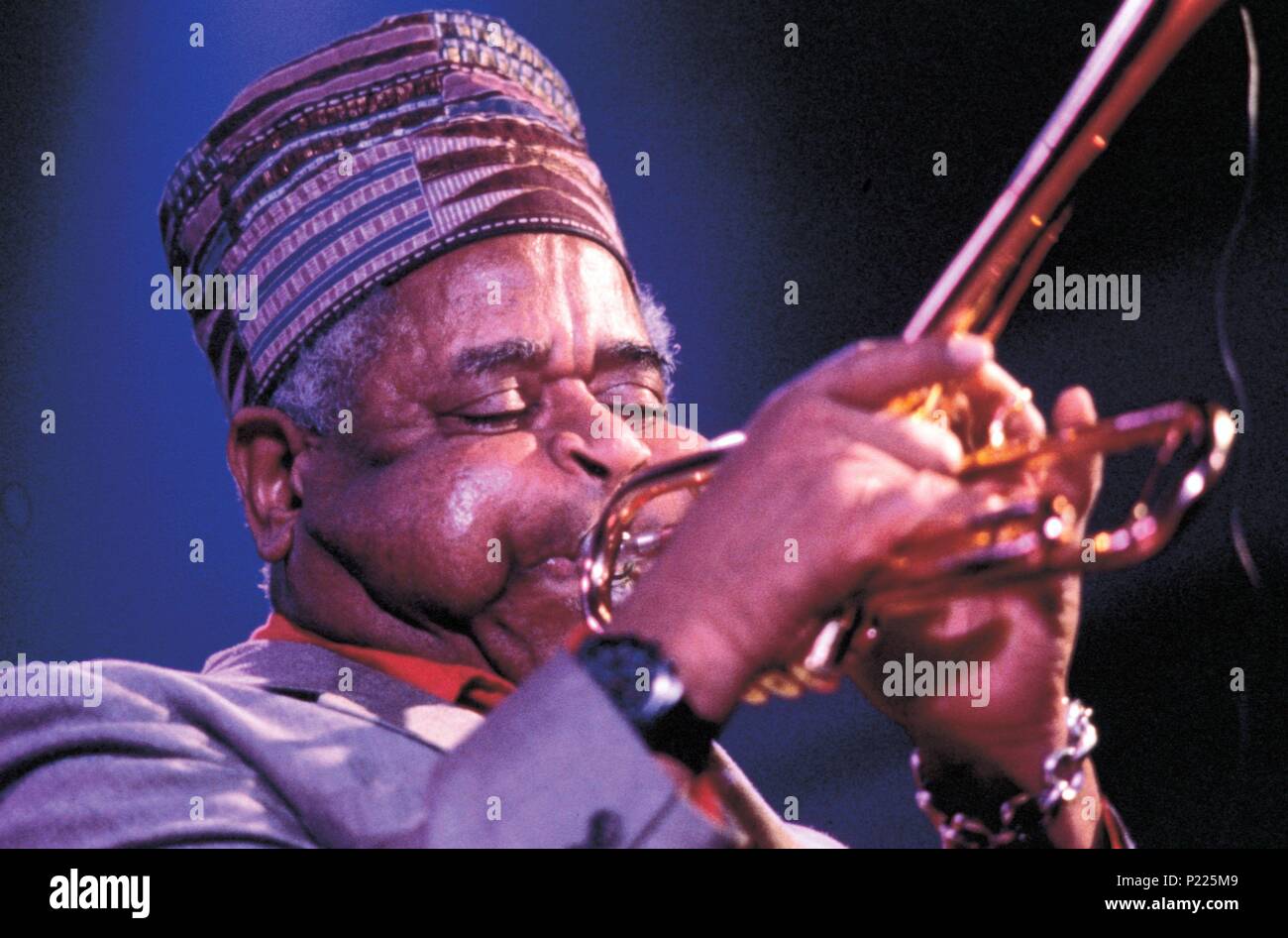 Dizzy gillespie dizzy gillespie hi-res stock photography and images - Alamy