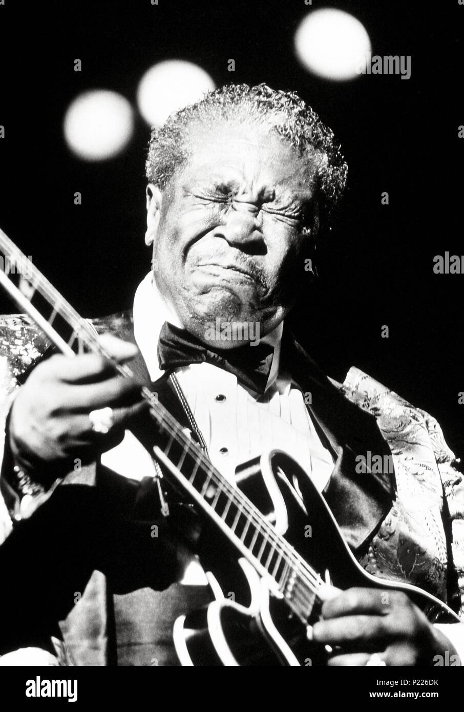 Singer and guitarist B.B.King performing at the Paramount Theater in ...