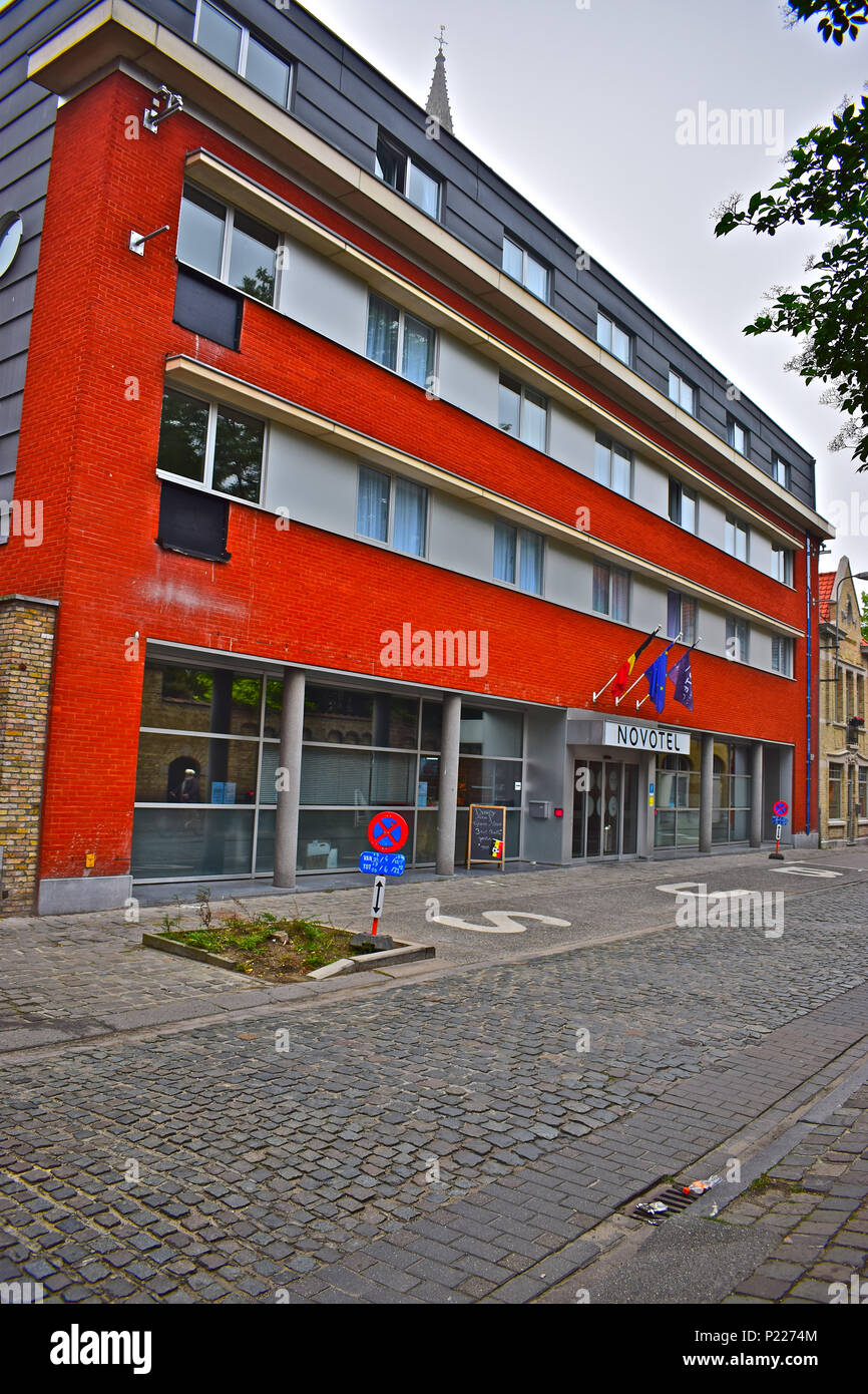 Novotel ieper centrum hi-res stock photography and images - Alamy