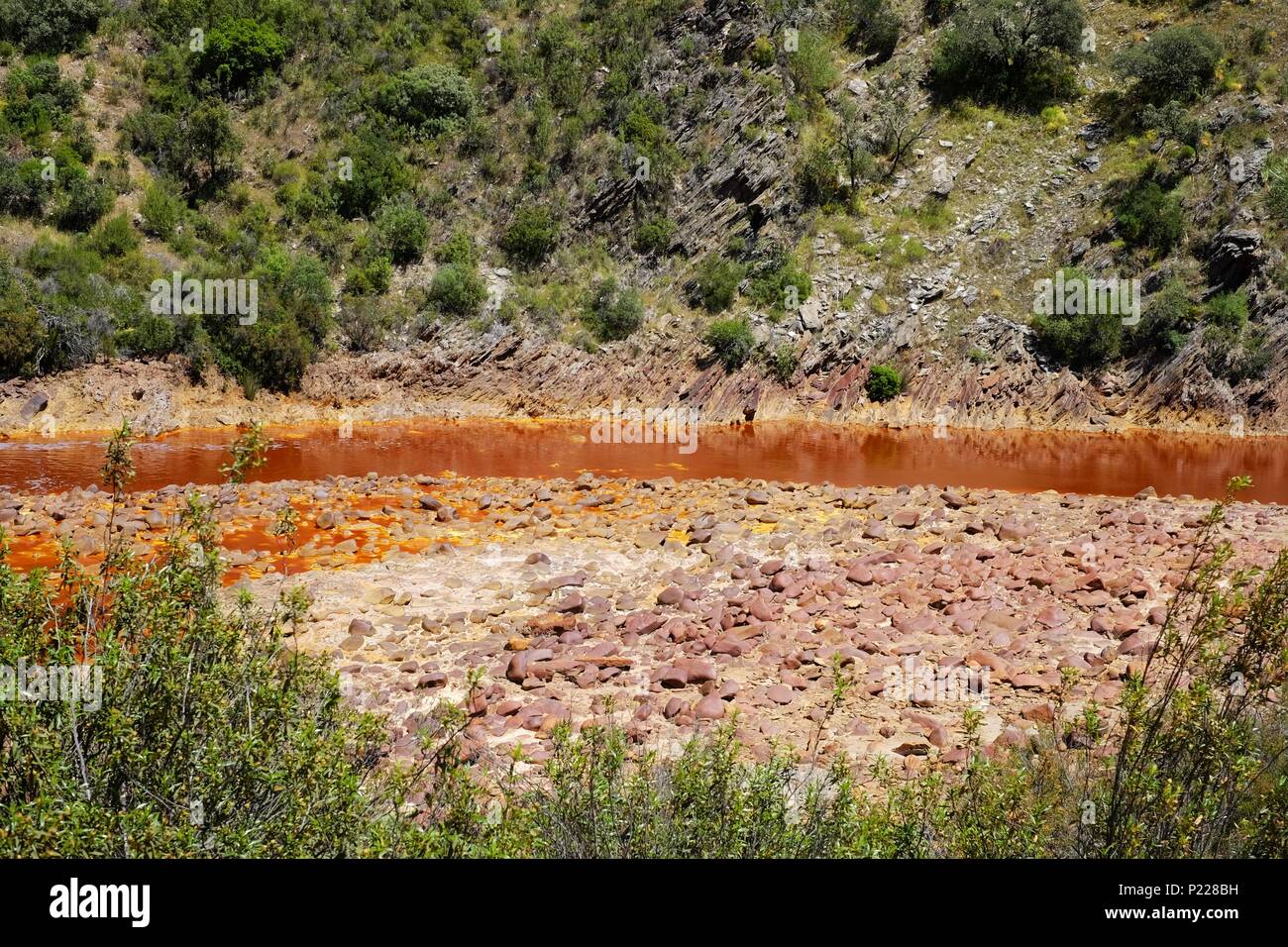 Rust coloured river in rural scene | Rio Tinto Stock Photo - Alamy