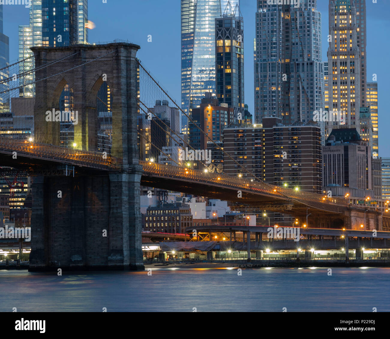 Skyline dawn architecture hi-res stock photography and images - Alamy