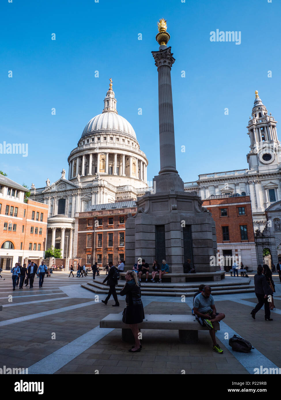 Orb of england hi-res stock photography and images - Alamy