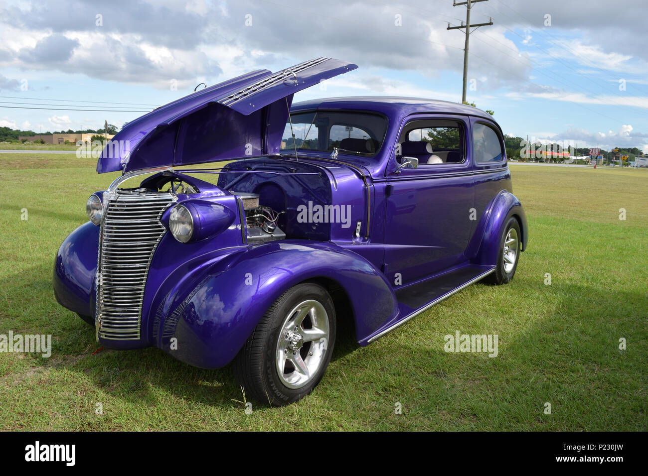 A custom antique Chevrolet Hot Rod Car Stock Photo - Alamy