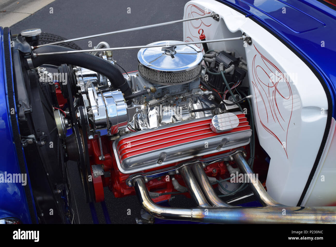 Chevy 350 engine hi-res stock photography and images - Alamy
