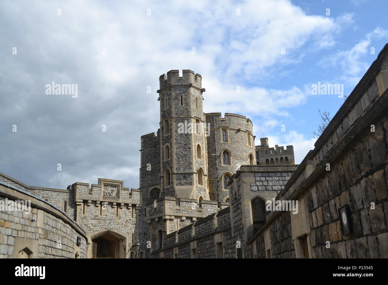Windsor castle white tower hi-res stock photography and images - Alamy