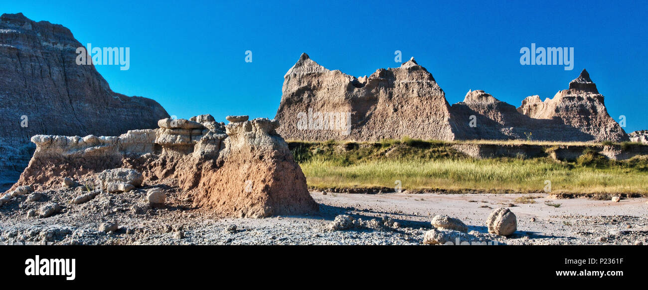 South Dakota, Badlands National Park, rock formation, plain Stock Photo ...