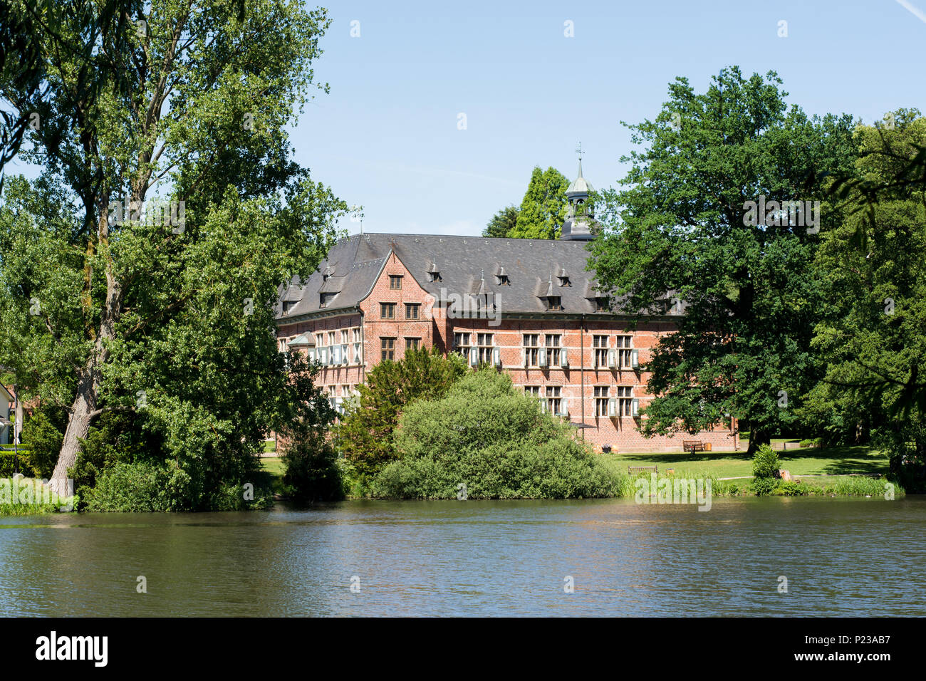 Castle reinbek hi-res stock photography and images - Alamy