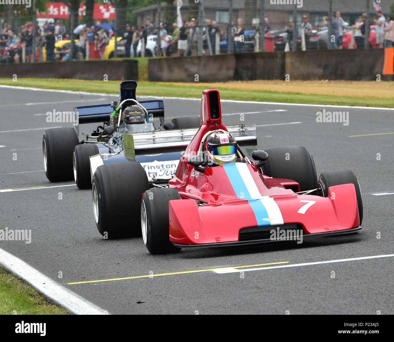 Chevron racing cars hi-res stock photography and images - Alamy