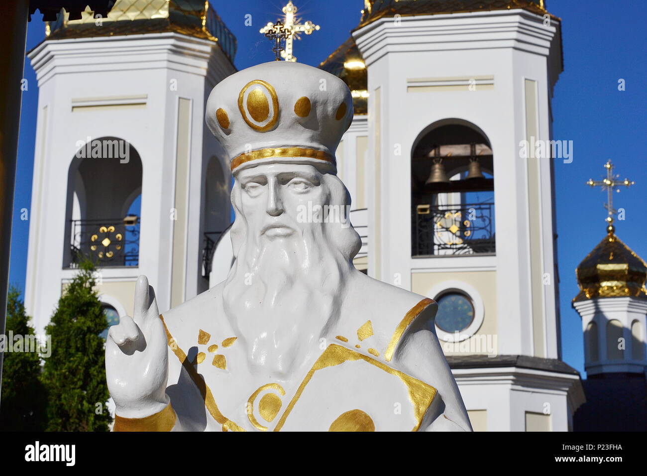 Statue of St. Nicholas the Wonderworker near the church Stock Photo - Alamy
