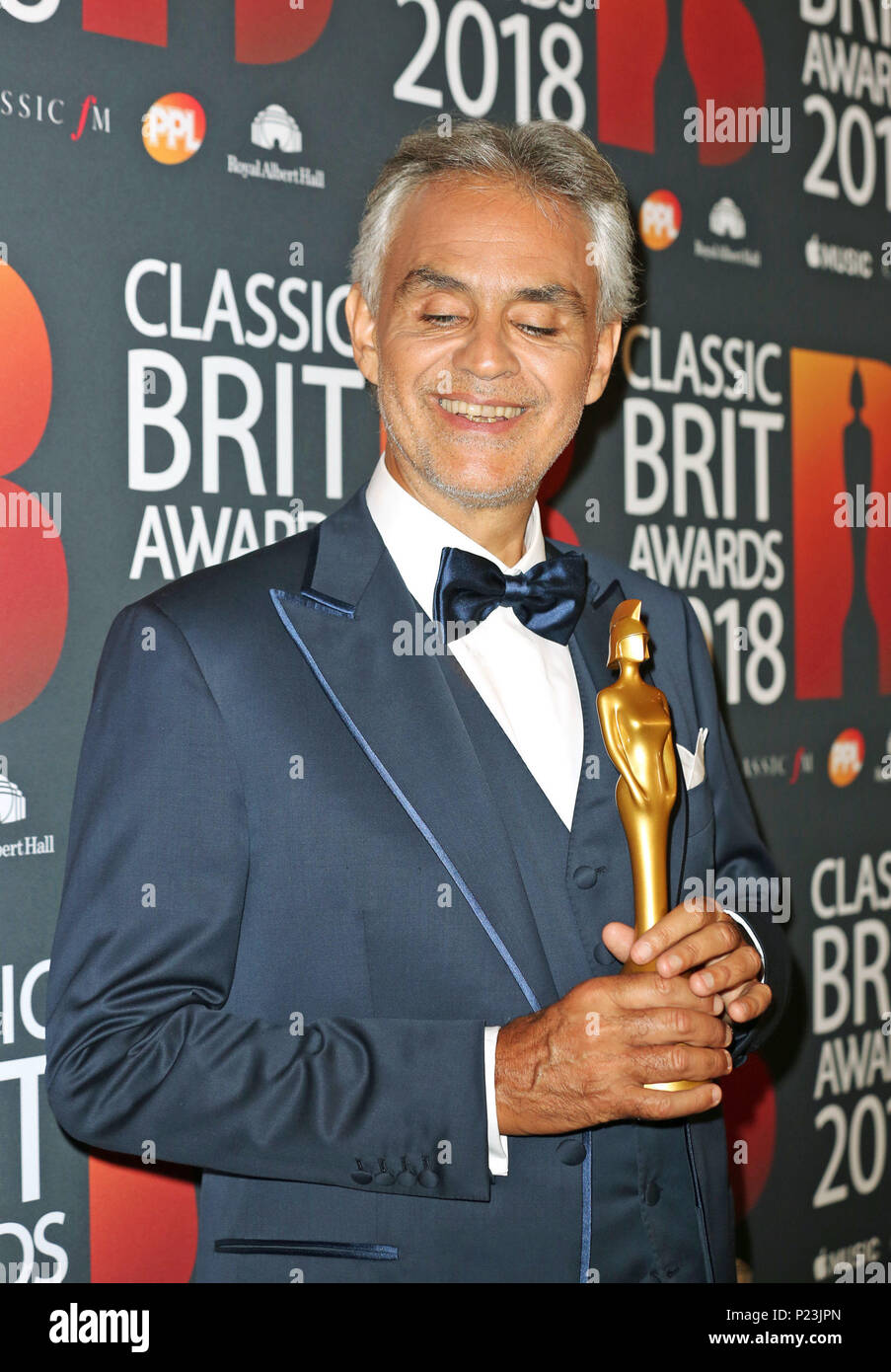 Classic brit icon award hi-res stock photography and images - Alamy