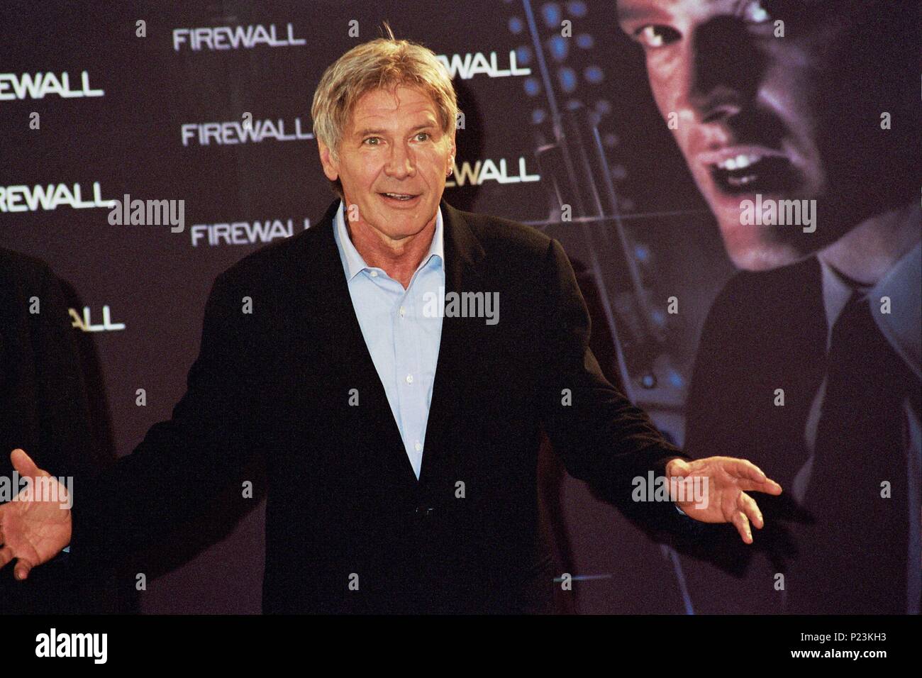 21 / 03 / 2006; Barcelona, Spain. Actor Harrison Ford poses during the ...