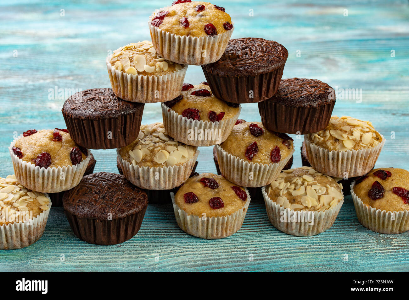 Cupcake pyramid hi-res stock photography and images - Alamy