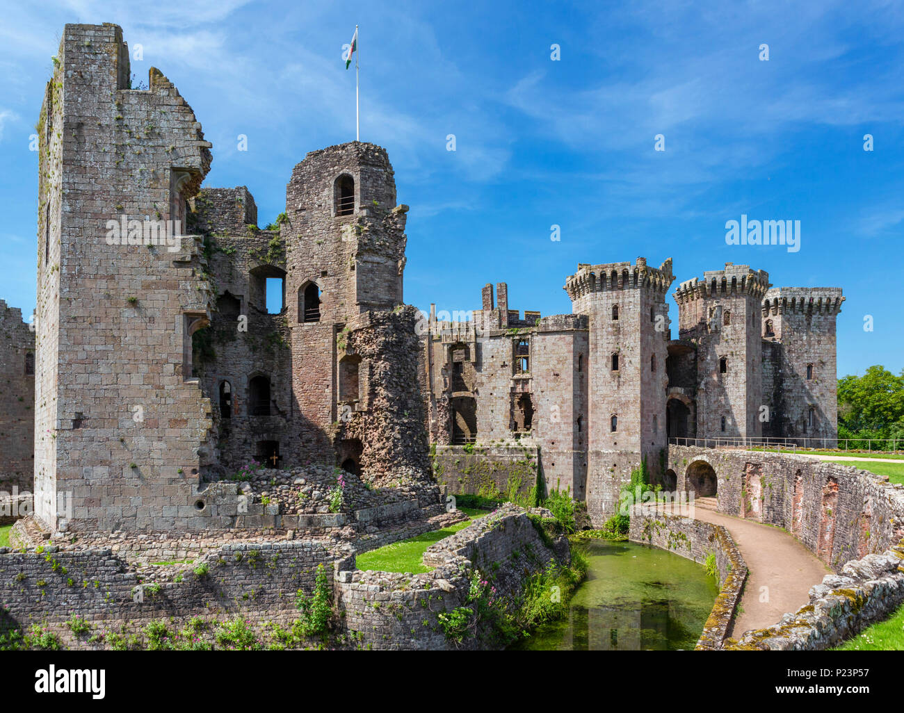 Raglan castle hi-res stock photography and images - Alamy