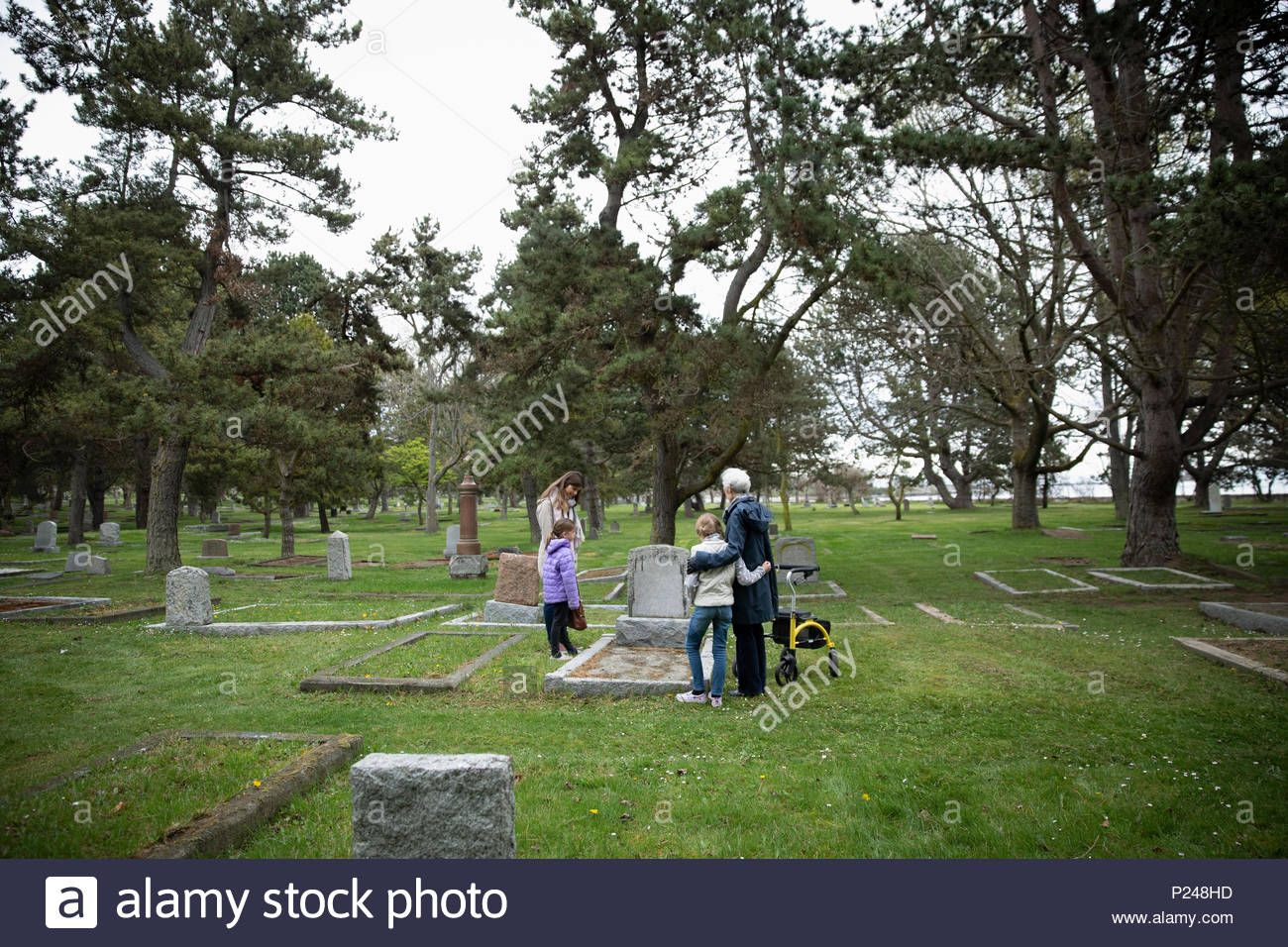 Women visiting elderly woman hi-res stock photography and images - Alamy