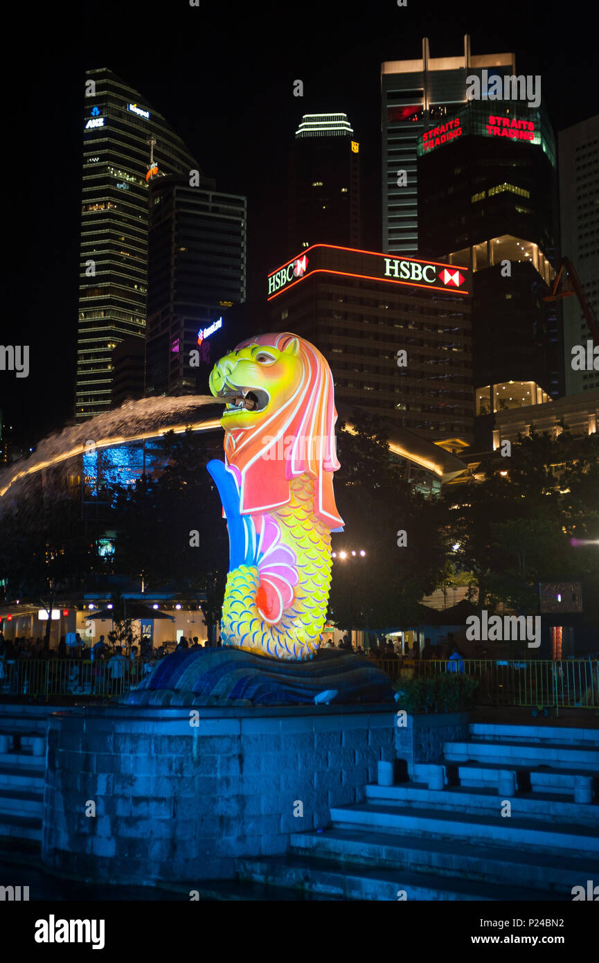 Merlion At Night Merlion In Der Nacht Redaktionelles Foto. Bild Von