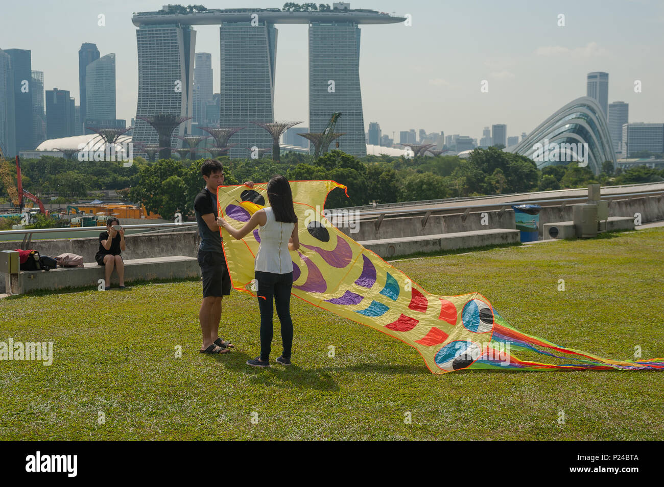 Singapore, Singapore, kite climbing on the roof garden of Marina ...
