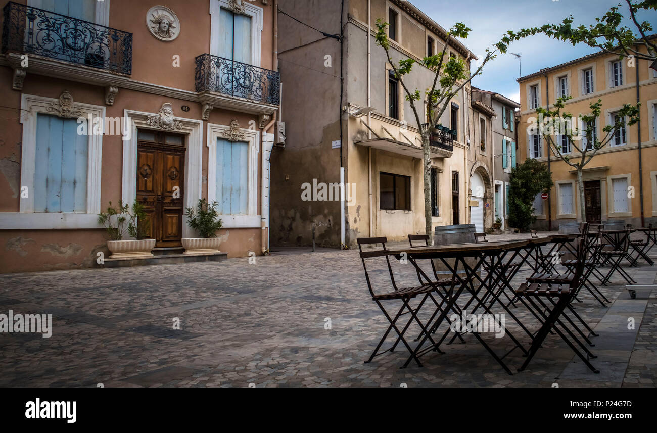 Empty marketplace street hi-res stock photography and images - Alamy