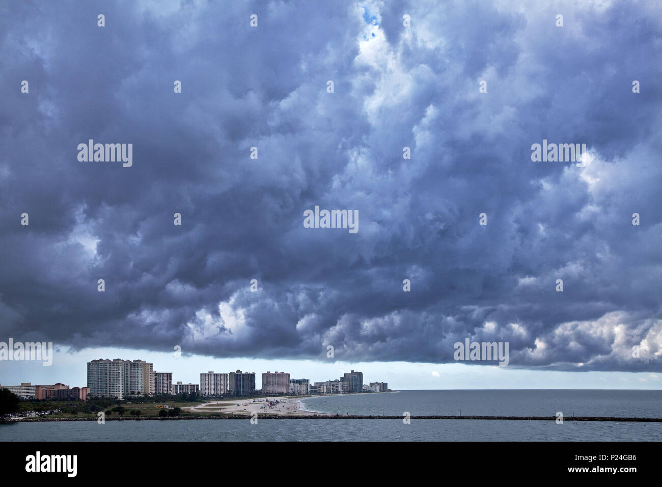 The USA, Florida, Clearwater Beach, thundery front Stock Photo - Alamy