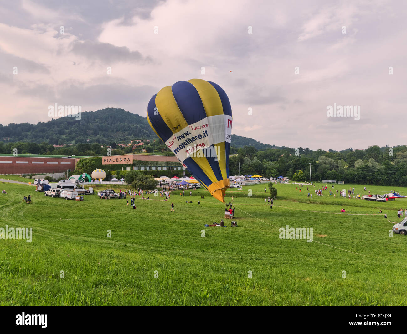 Deflate High Resolution Stock Photography and Images - Alamy
