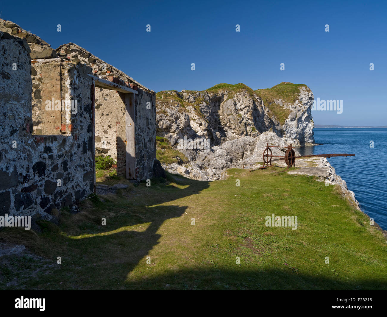 Northern Ireland, Antrim, Causeway Coast, view to Kinbane Head on the ...