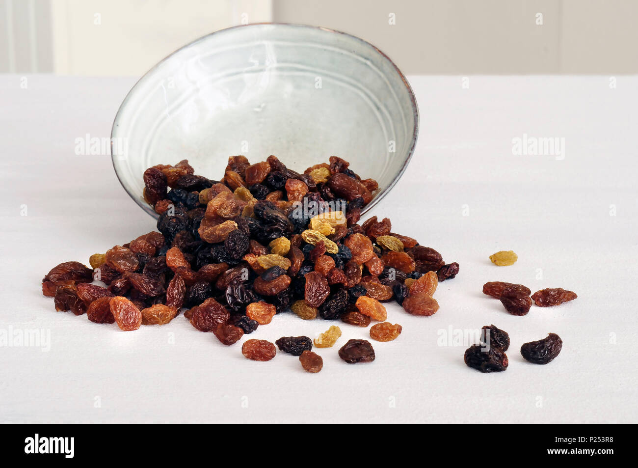 bowl, different raisins, dried Stock Photo - Alamy
