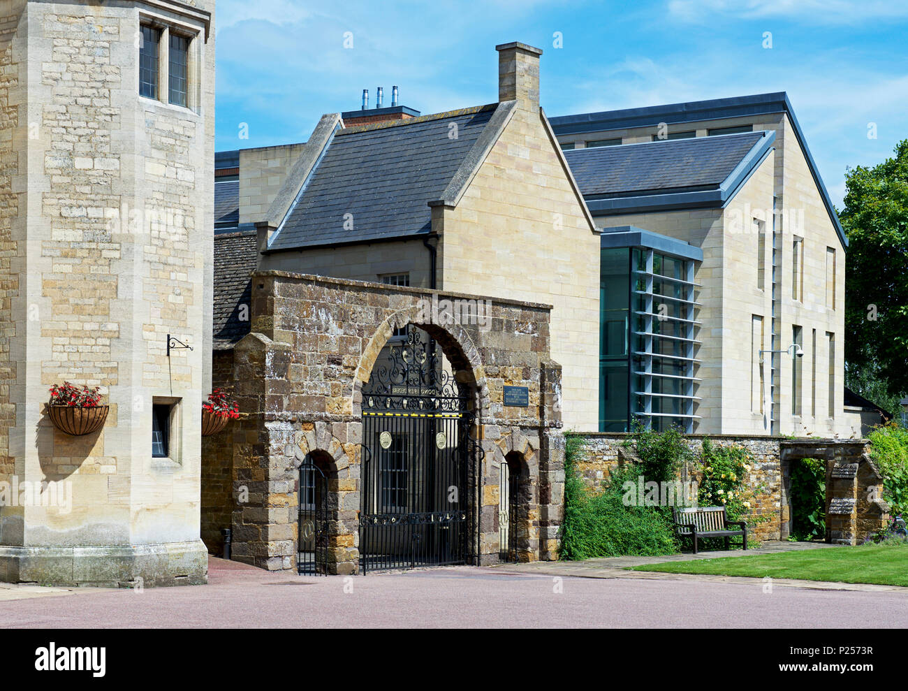 Rutland gate hi-res stock photography and images - Alamy