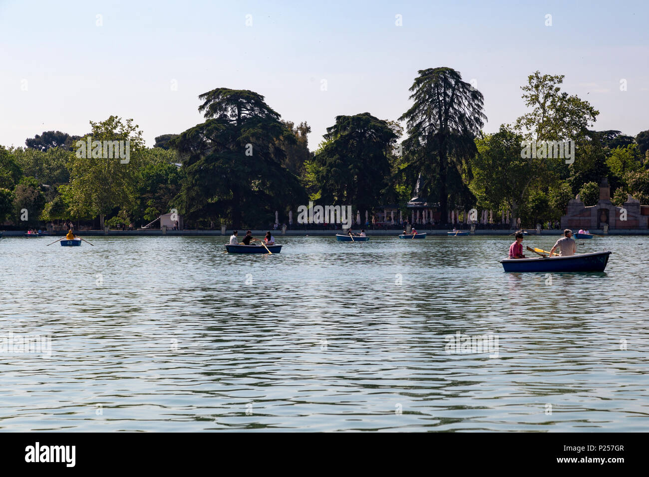 Many boats on the lake of El Retiro Park, Madrid, Spain Stock Photo - Alamy