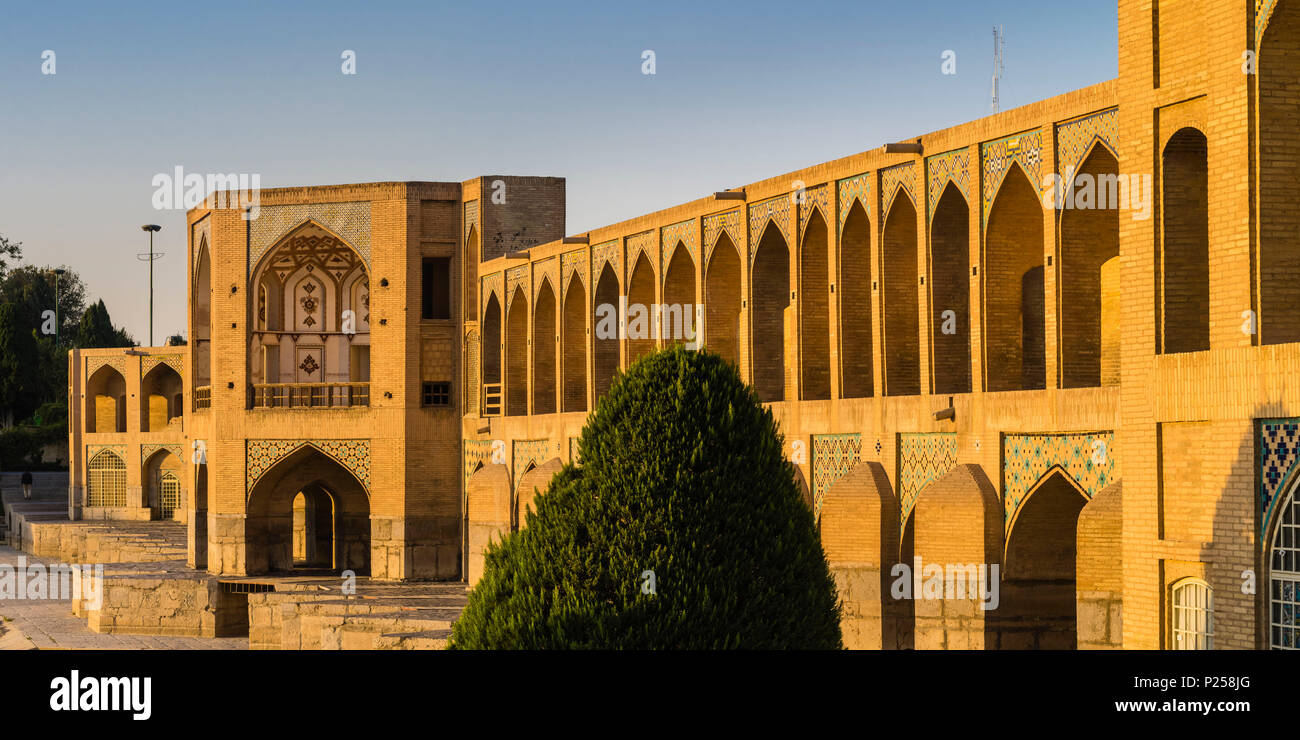 Middle east bridge hi-res stock photography and images - Alamy