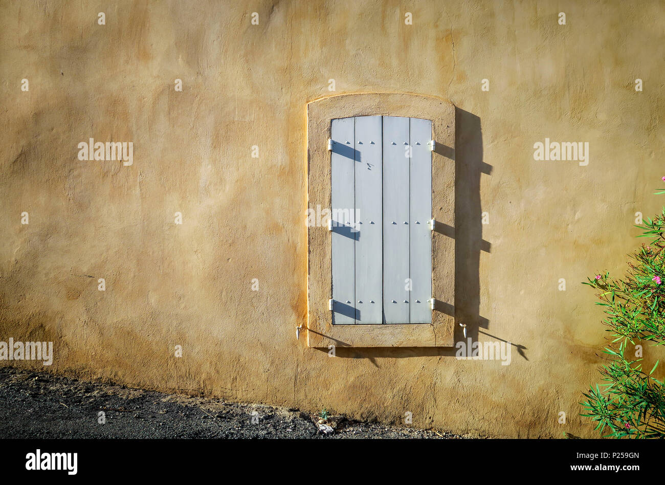 Facade, window, shutter, closed Stock Photo - Alamy