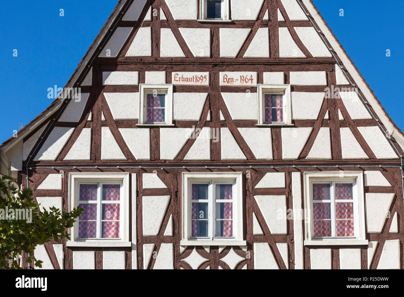 Facade of timber house hi-res stock photography and images - Alamy