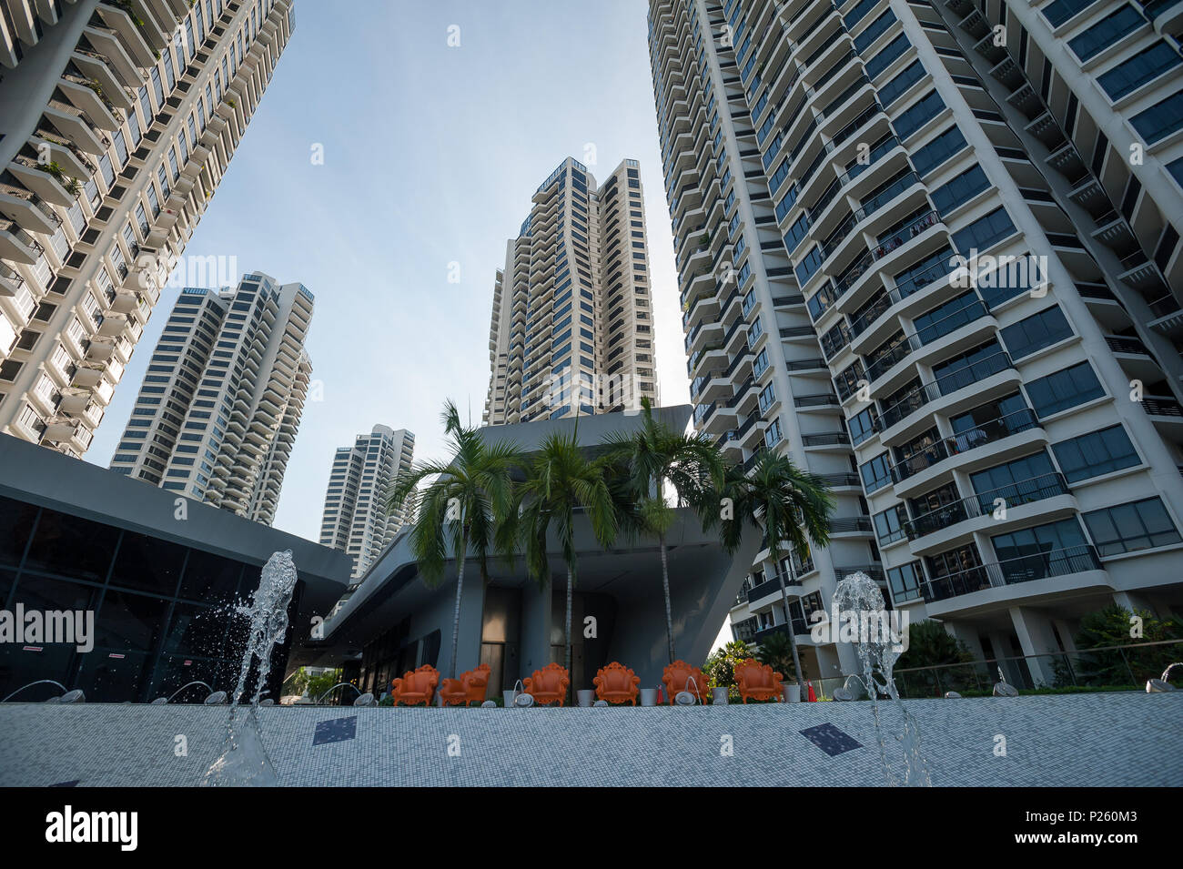 Singapore residential buildings High Resolution Stock Photography and ...