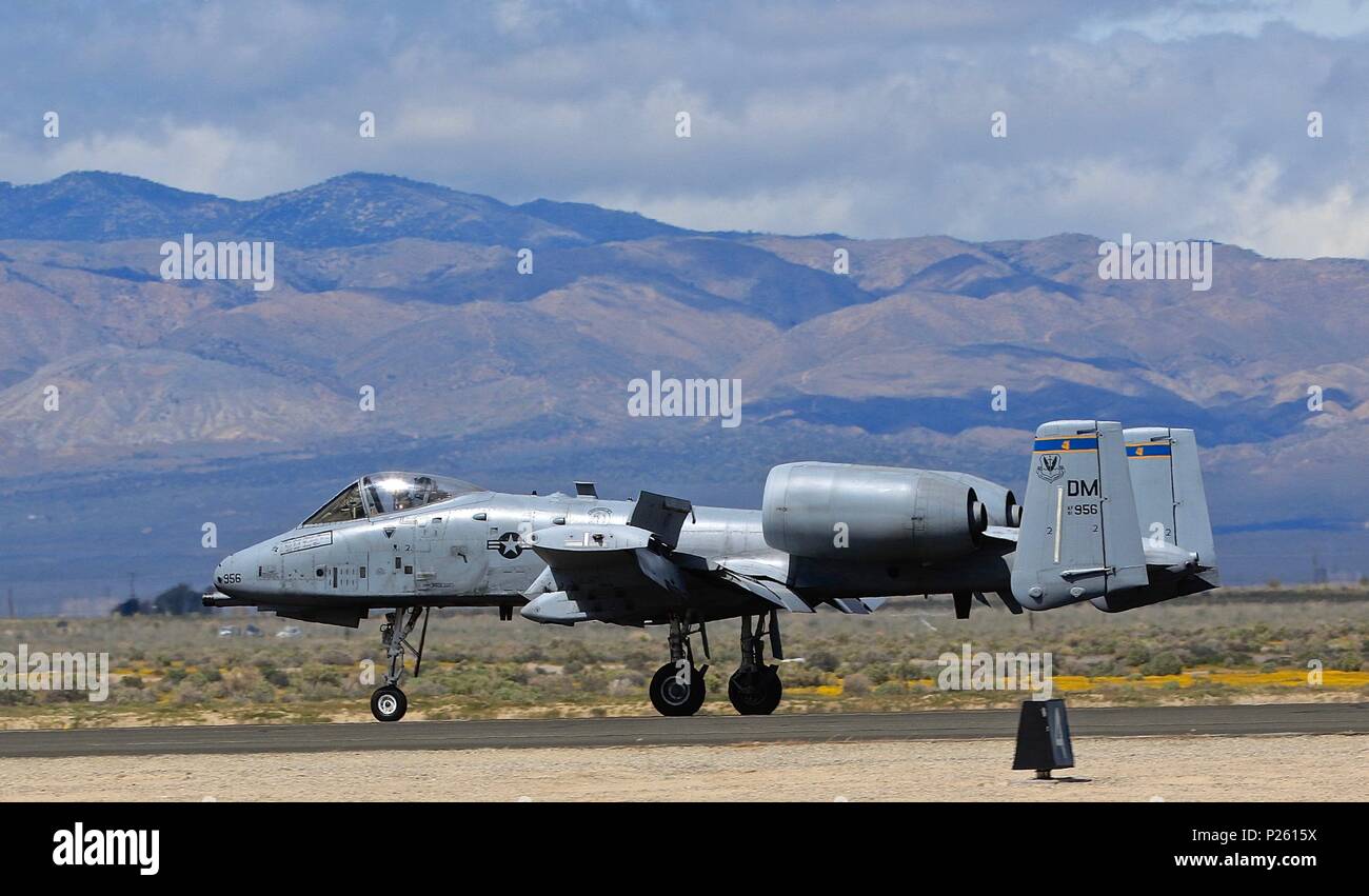 A 10 warthog thunderbolt hi-res stock photography and images - Alamy
