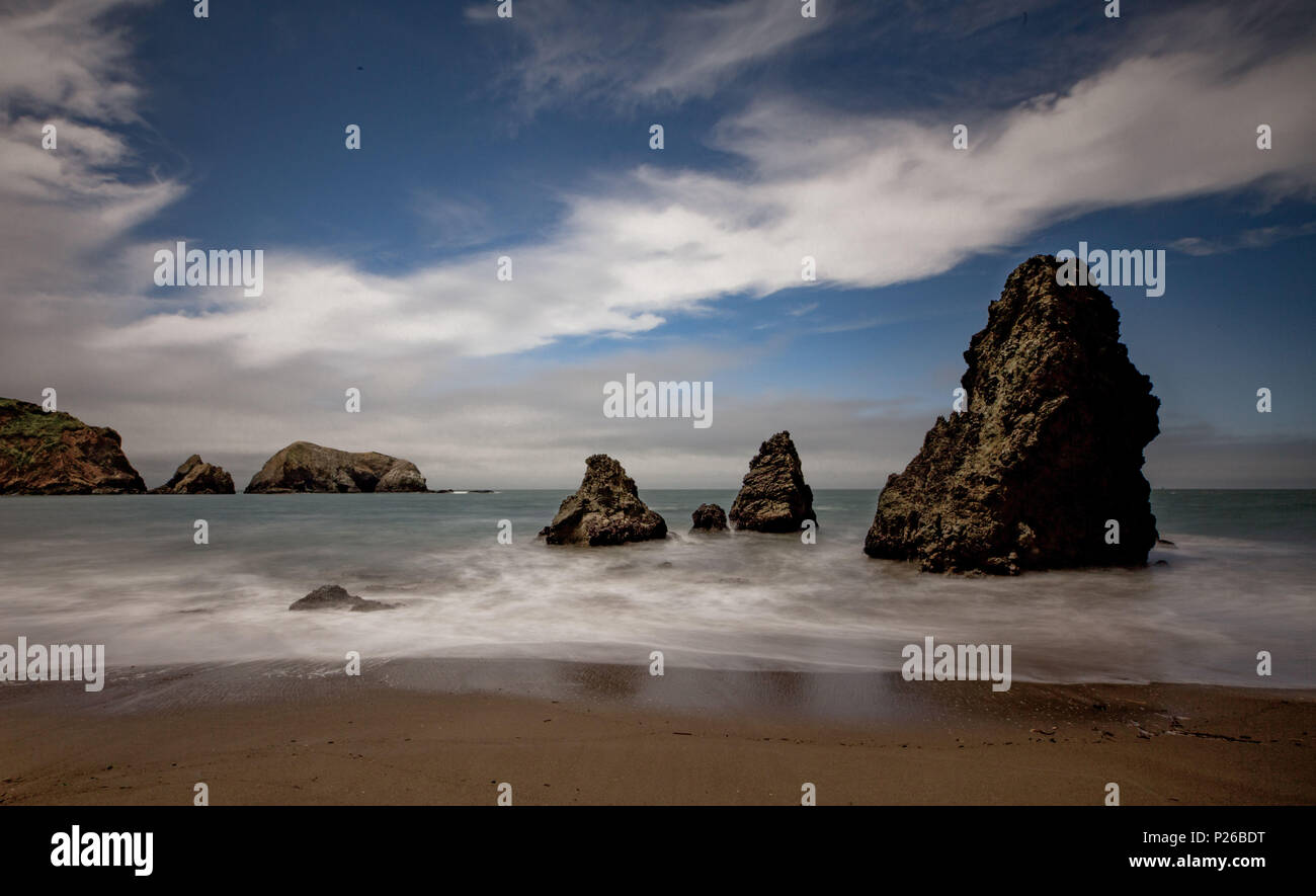 Rodeo beach hi-res stock photography and images - Alamy