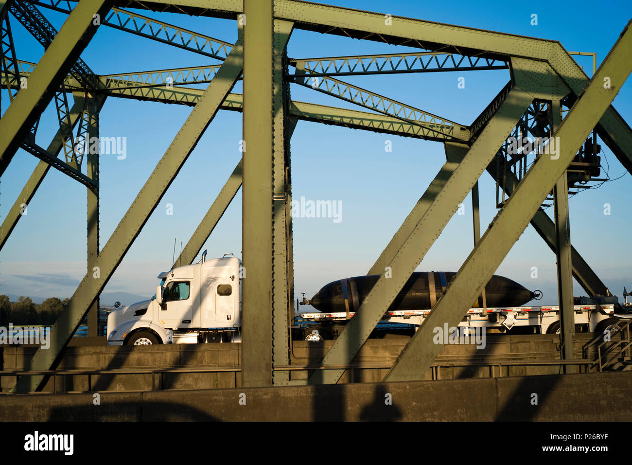 Low bed trailer hi-res stock photography and images - Alamy