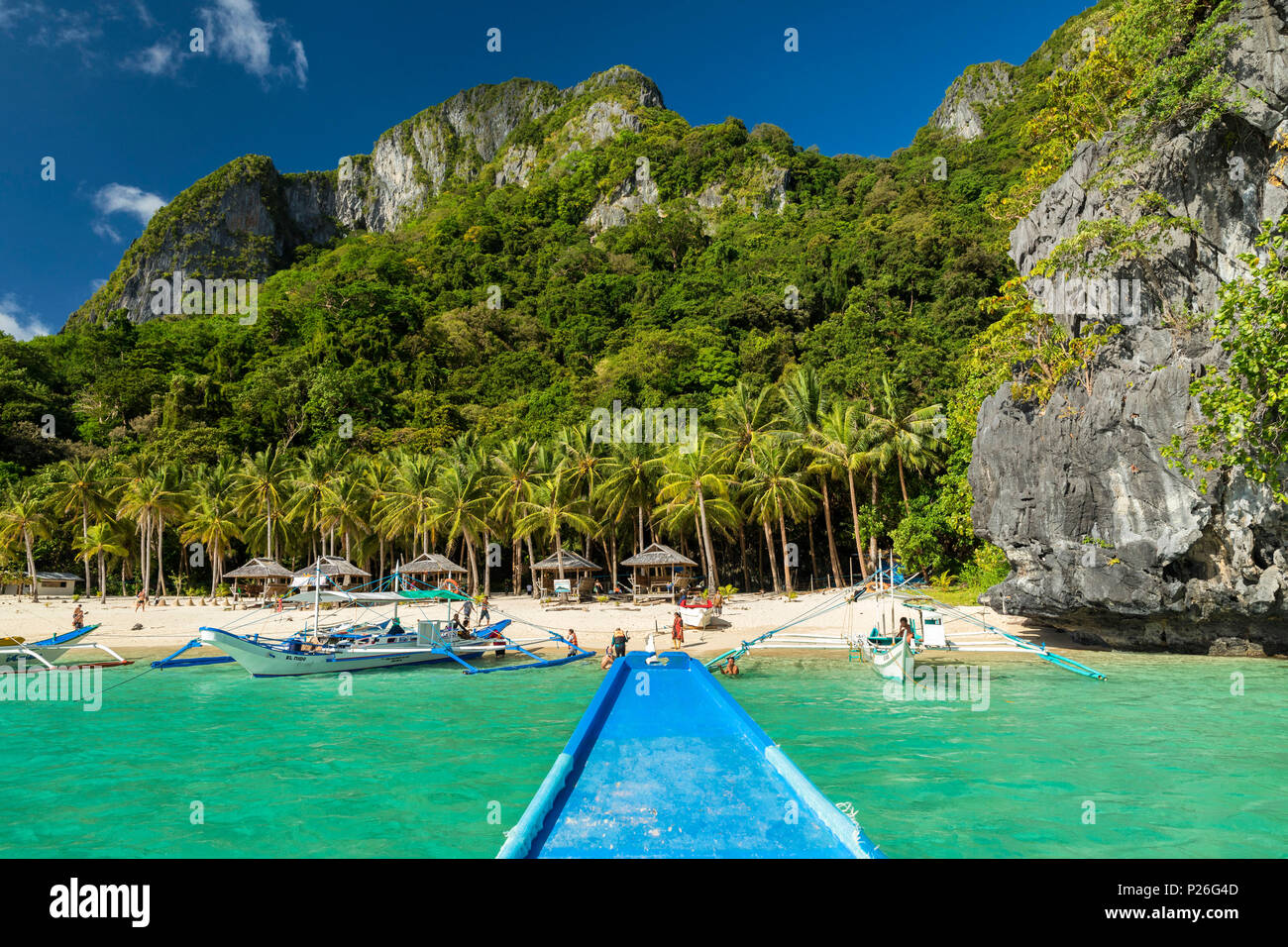 Landing to Seven Commando Beach, El Nido, Palawan, Philippines Stock ...