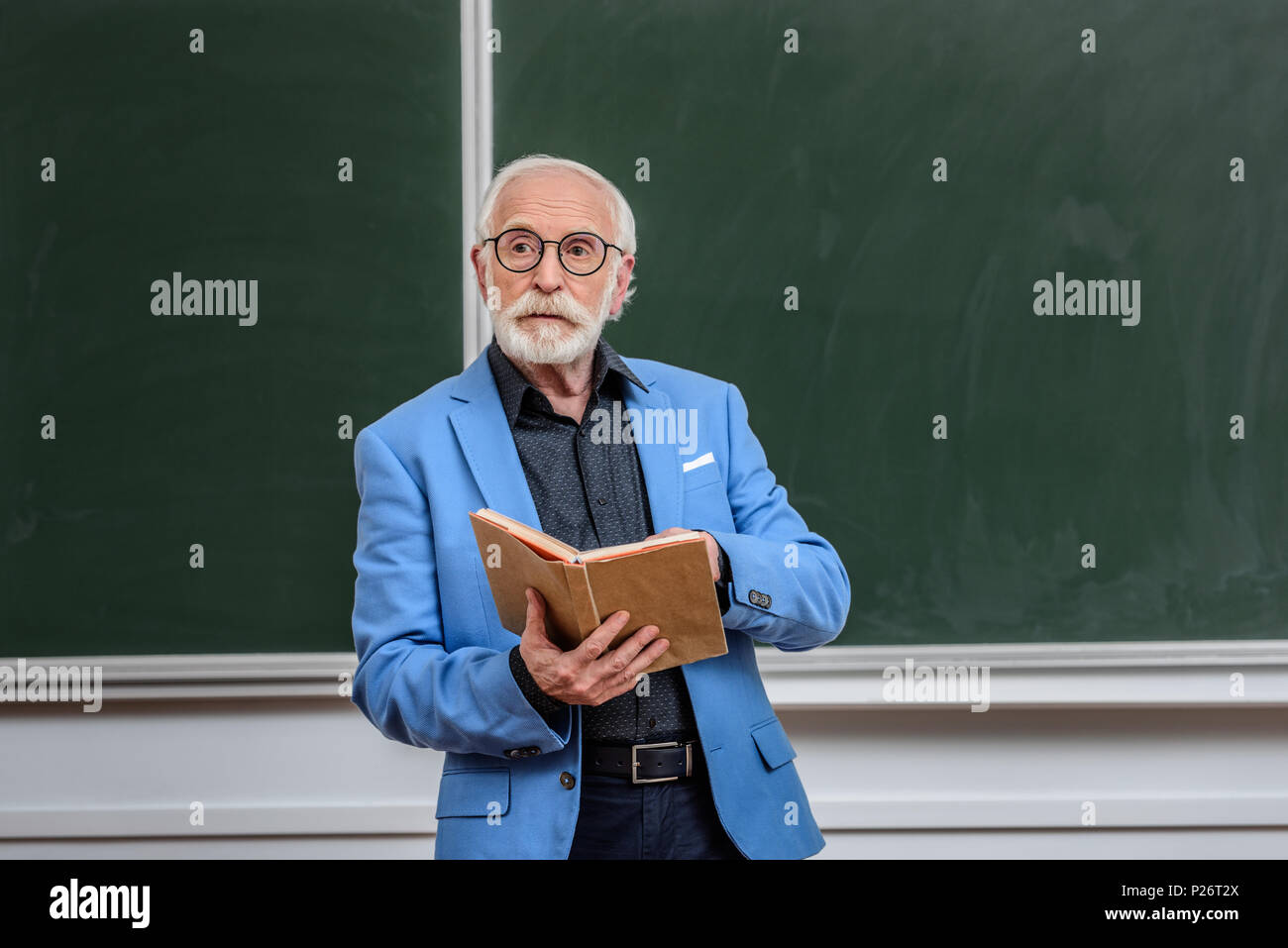 Senior lecturer hi-res stock photography and images - Alamy