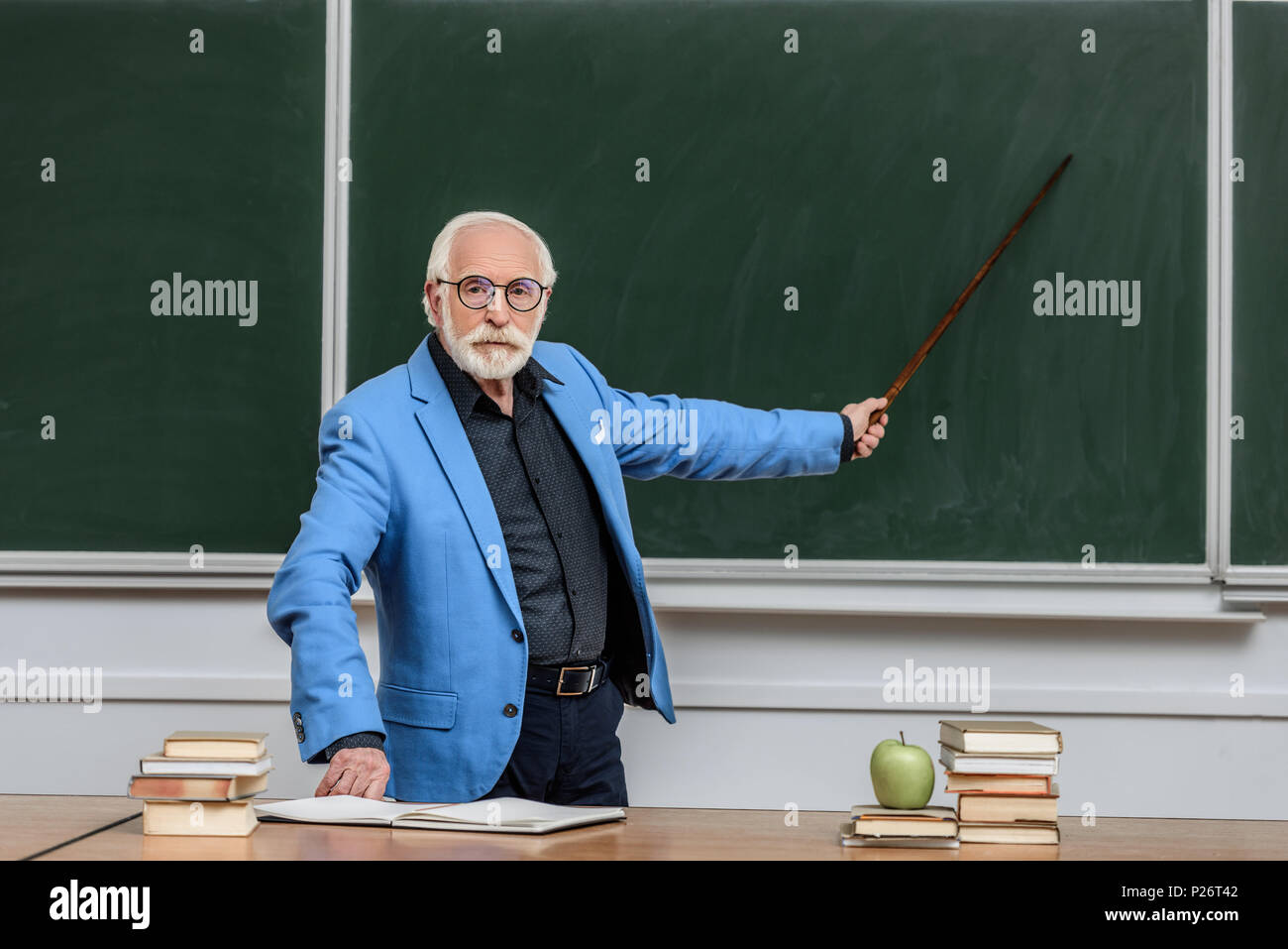 Professor pointing hi-res stock photography and images - Alamy