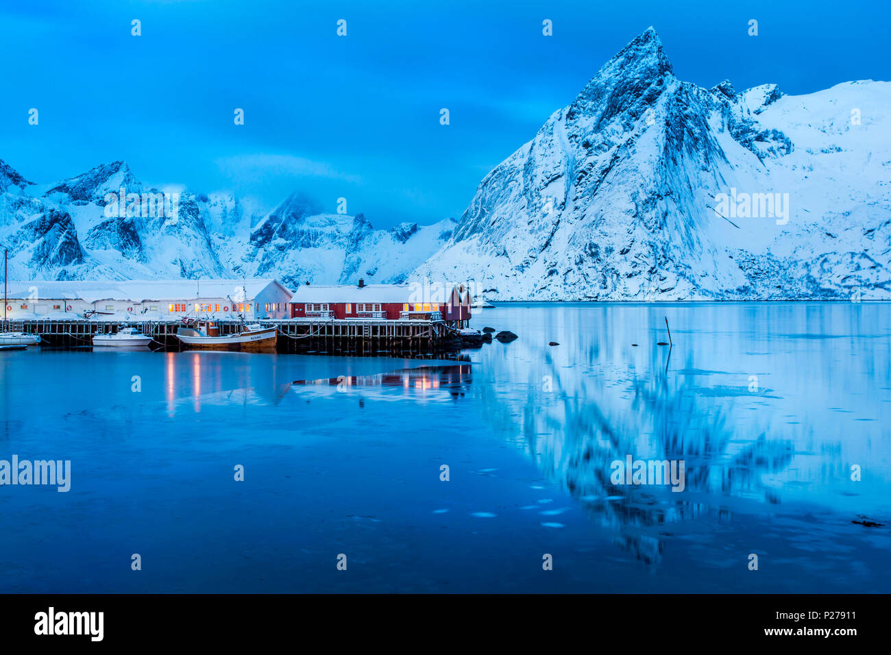 Winter landscape in Hamnoy, Moskenes, Lofoten islands, North Norway ...
