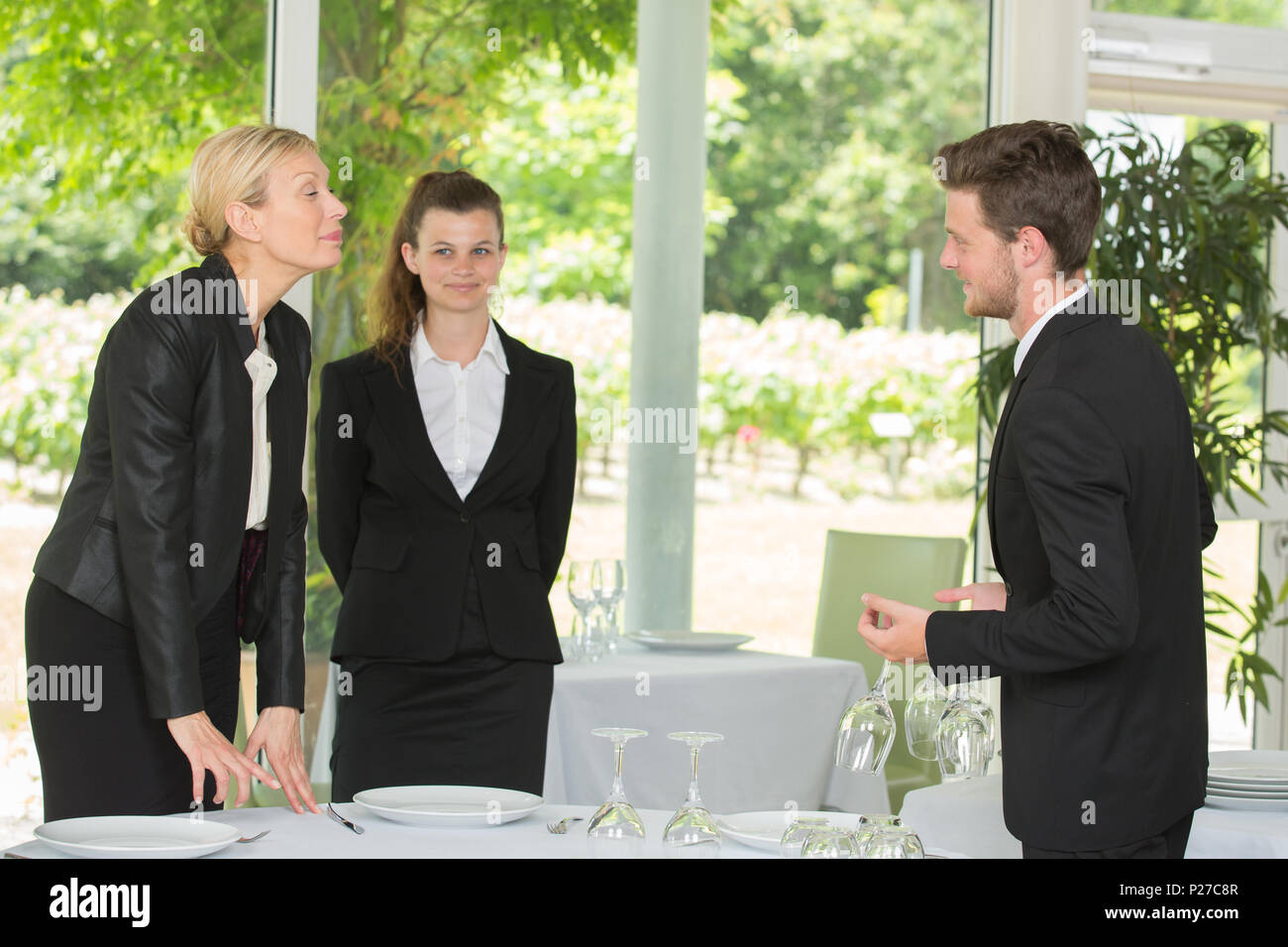 Teen working restaurant hi-res stock photography and images - Alamy