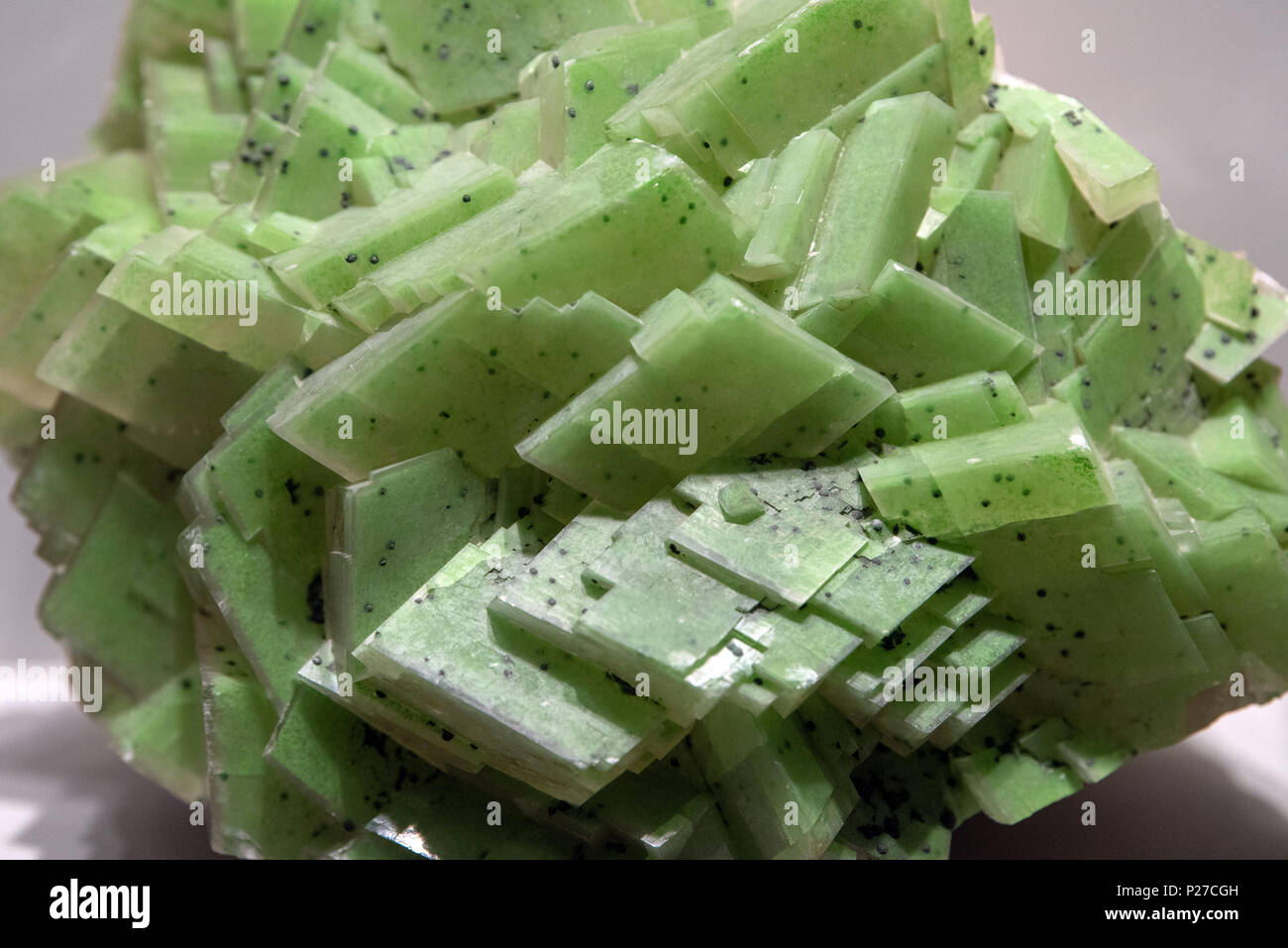 Green calcite hi-res stock photography and images - Alamy