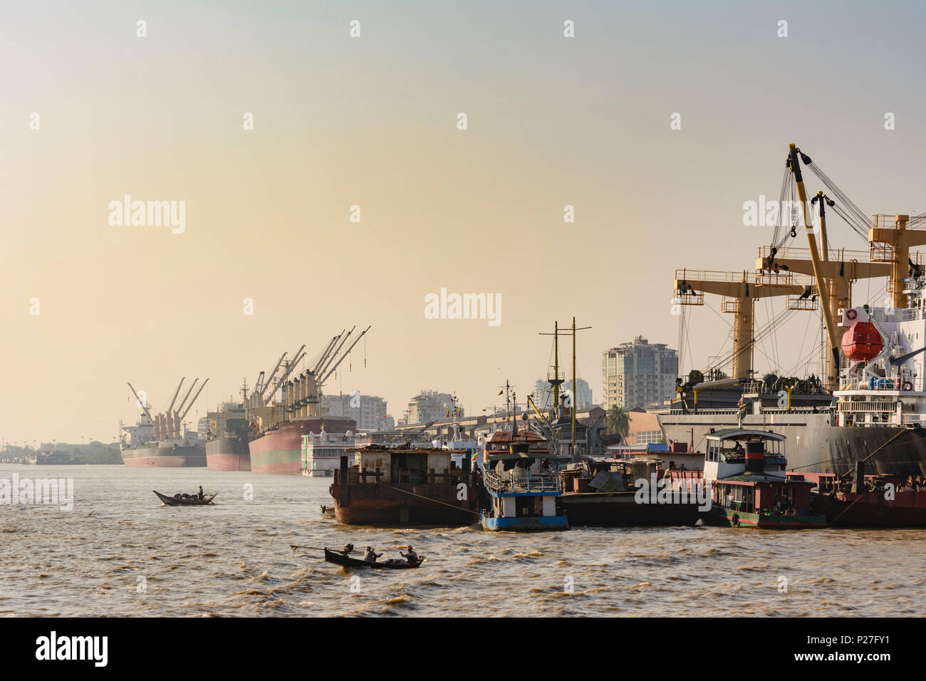 Rangoon river hi-res stock photography and images - Alamy