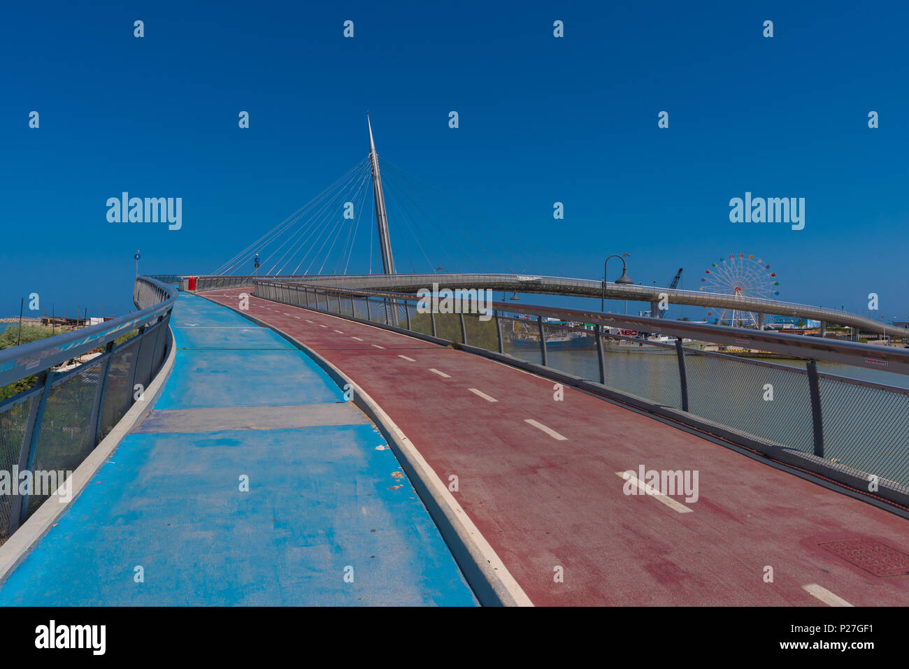 Pescara (Italy) - The 'Ponte del Mare' monumental bridge and the Ferris ...