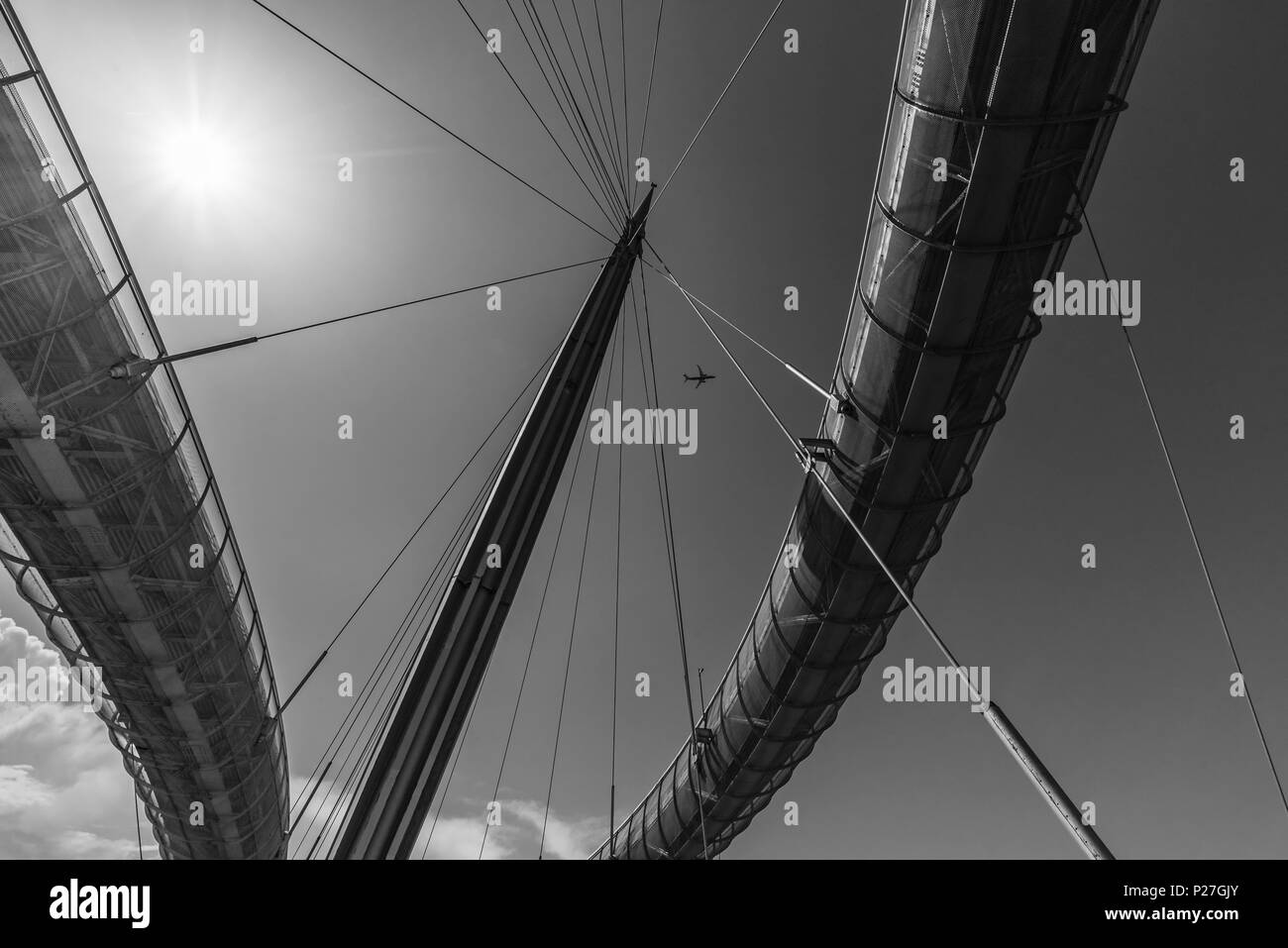 Pescara (Italy) - The 'Ponte del Mare' monumental bridge and the Ferris ...