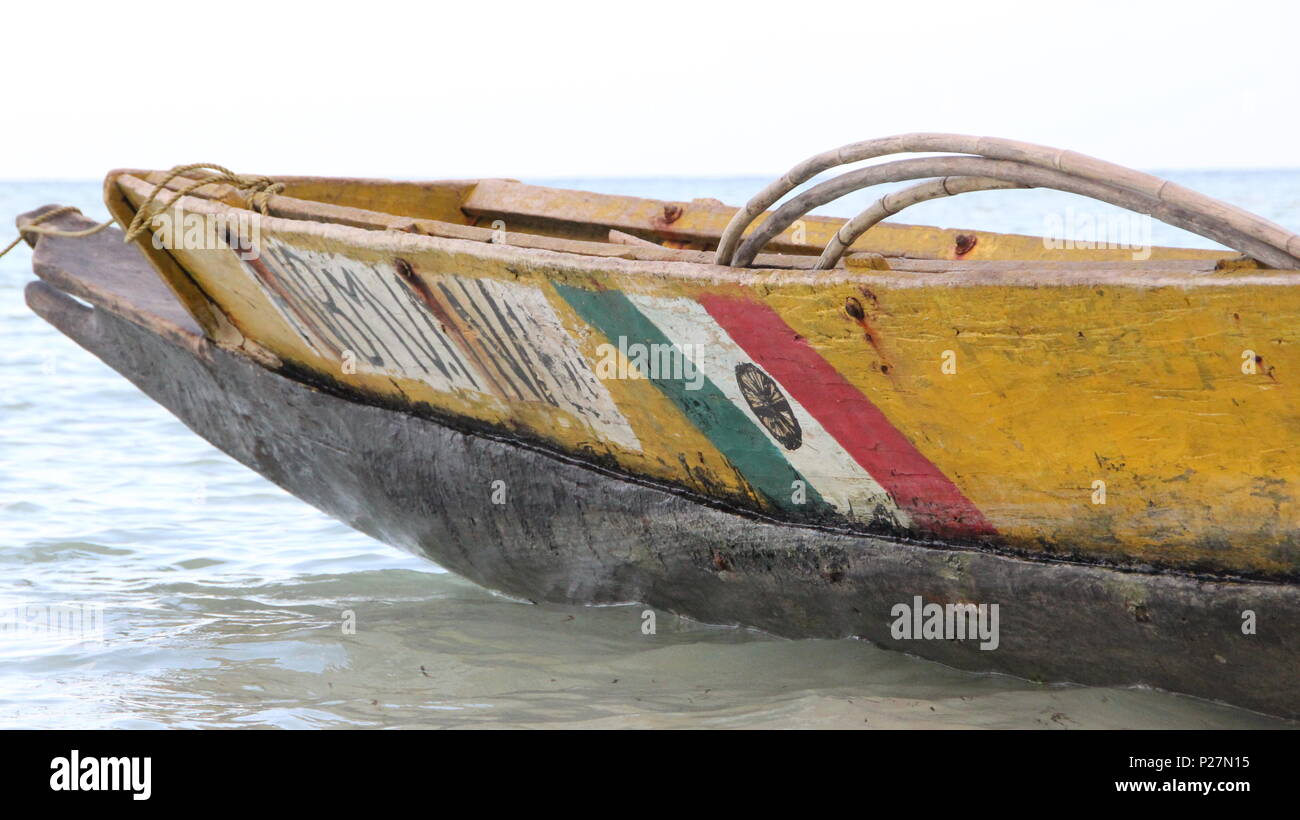 Old wooden fishing boat with Indian flag Stock Photo - Alamy