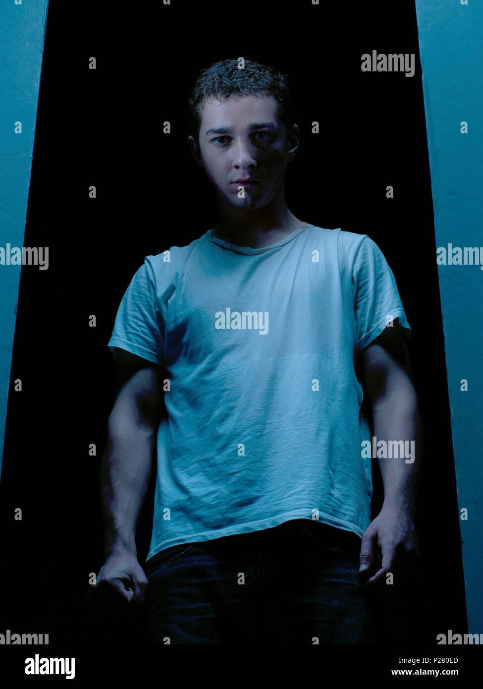 Disturbia 2007 Shia Labeouf Stock Photos & Disturbia 2007 Shia Labeouf ...