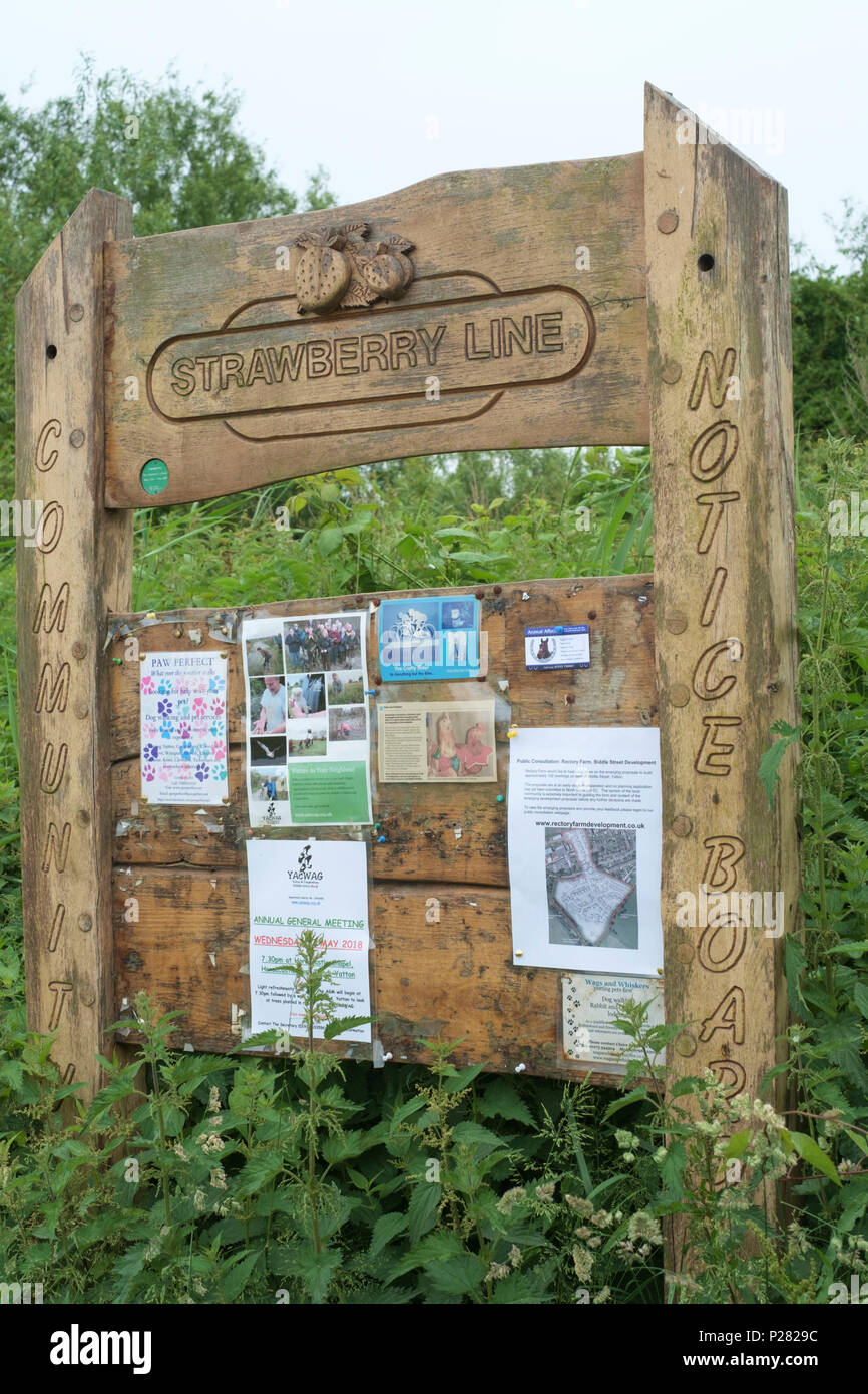 The Strawberry line path at Yatton somerset England UK Stock Photo - Alamy