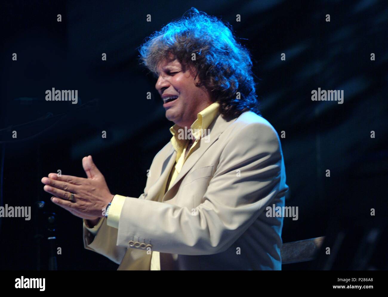 The spanish flamenco singer José Mercé in a tribute concert to Parrilla ...