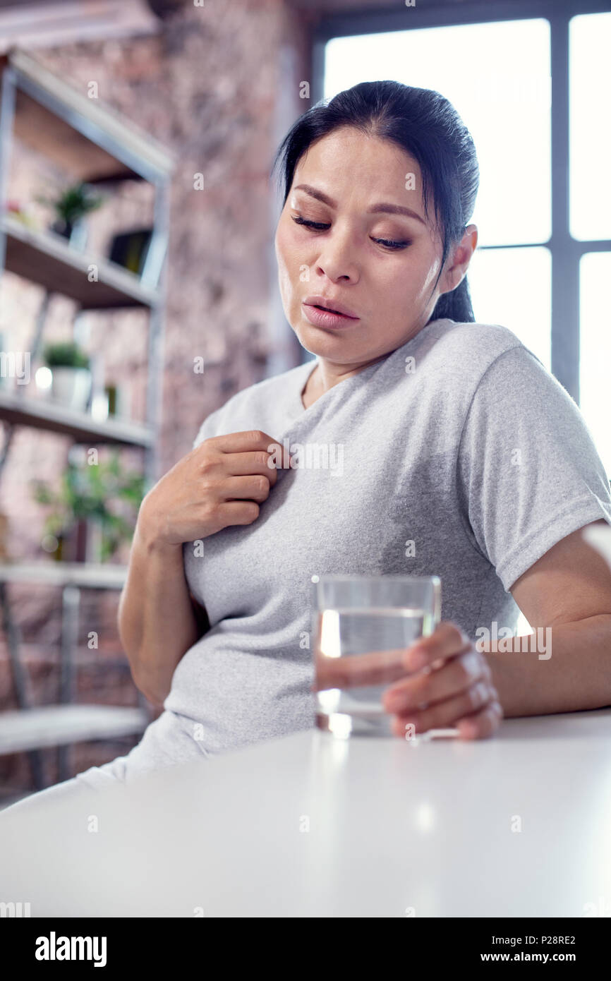 Alleviating hi-res stock photography and images - Alamy