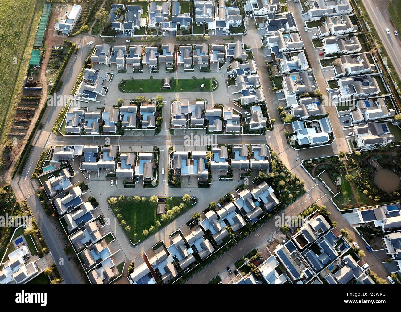 Suburban development hi-res stock photography and images - Alamy