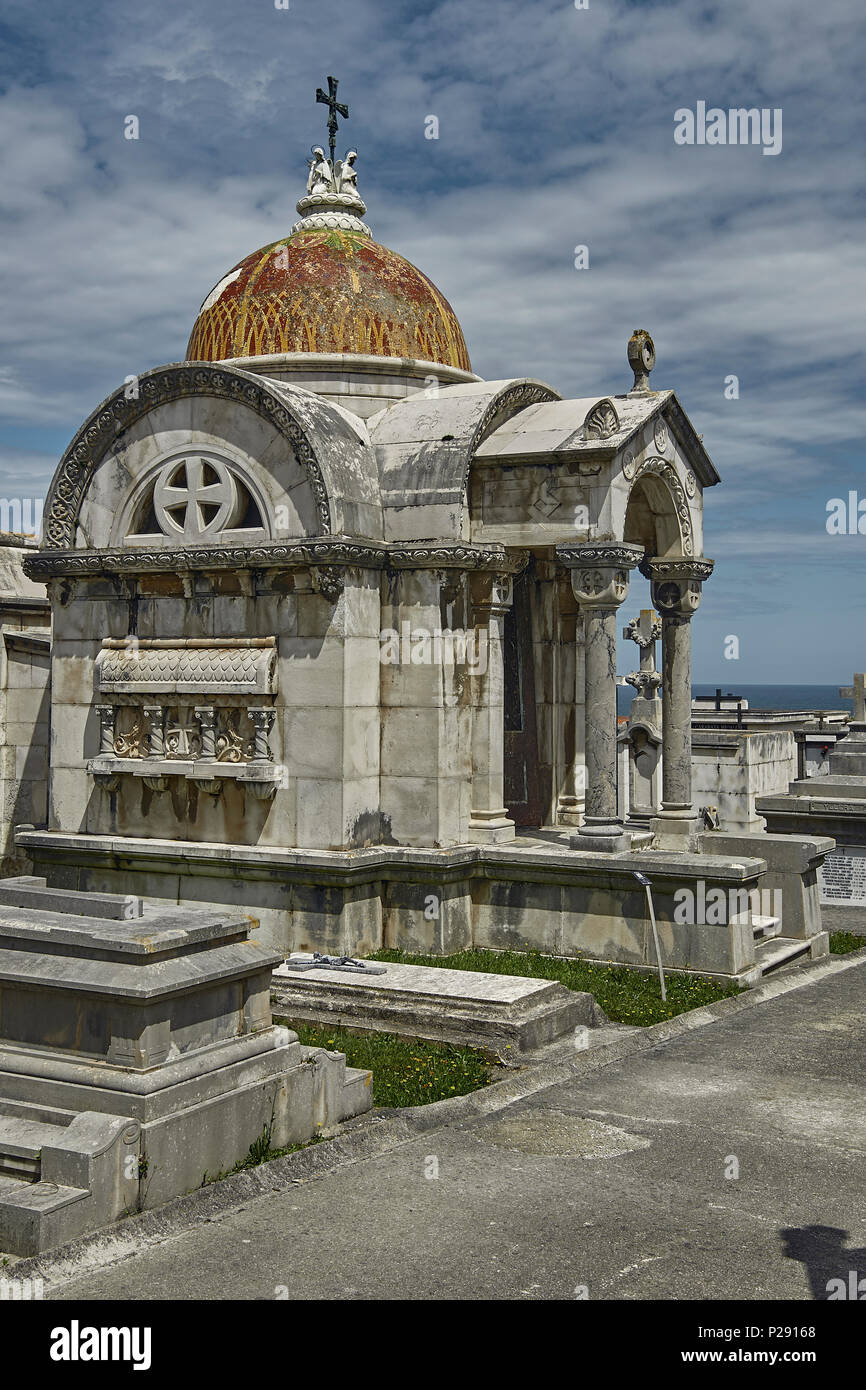 Ciriego hi-res stock photography and images - Alamy